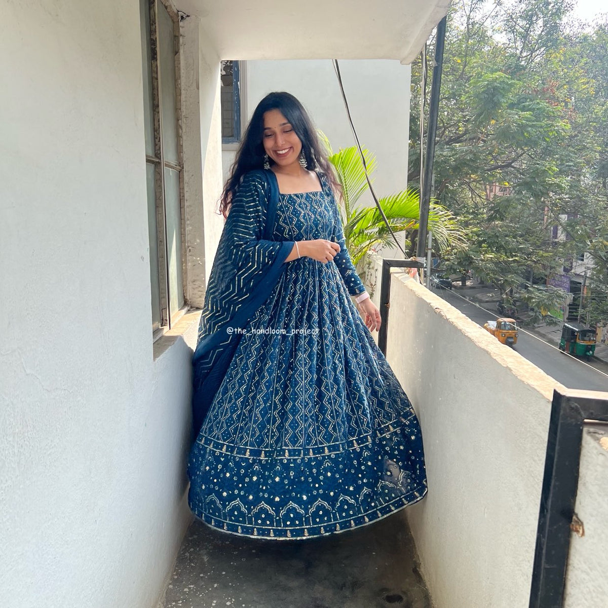 Blue Elegance – The Handloom Project