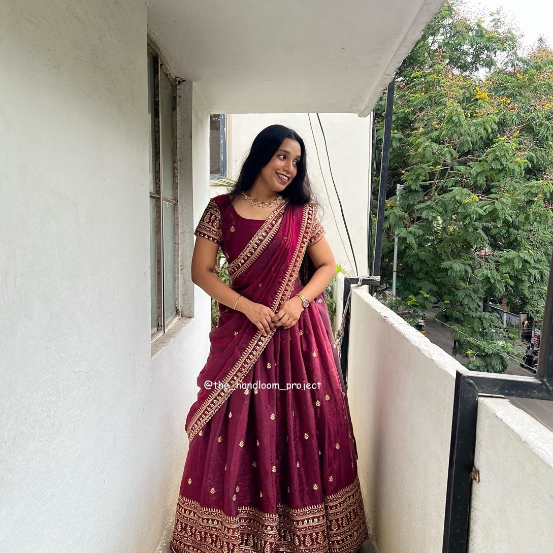 Maroon Crystal – The Handloom Project